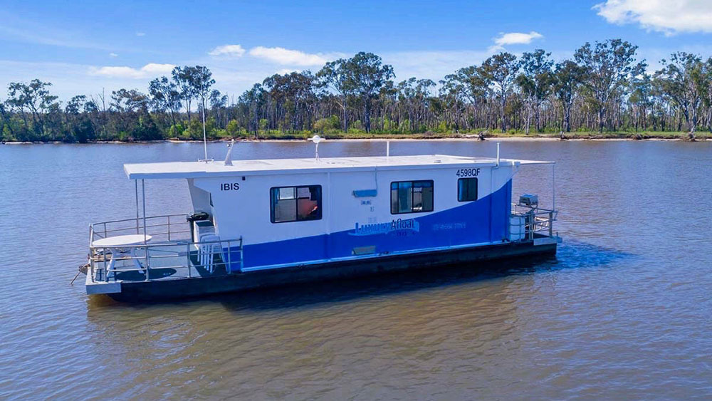 Home Page - Luxury Afloat Noosa